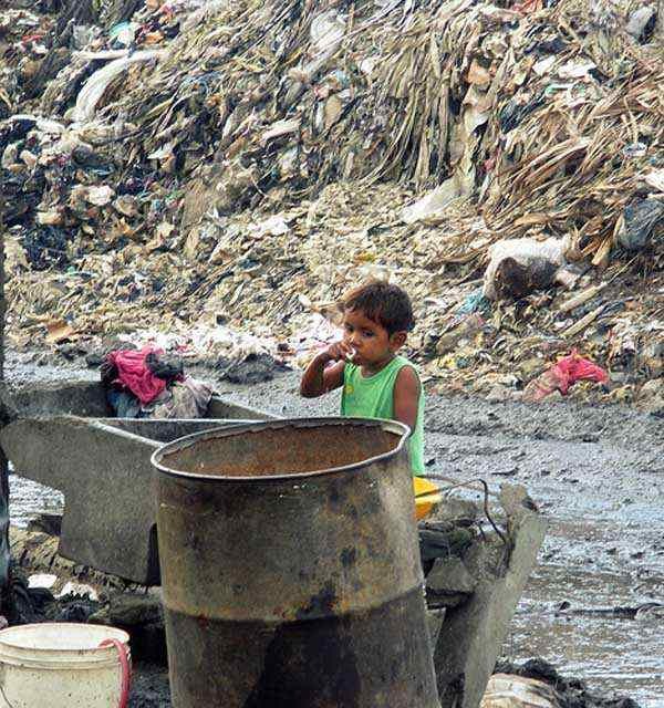 35 Photographs Expressing The Real Face Of Poverty | PSDreviews