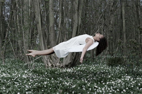 50+ Clever Levitation Photography Examples | PSDreviews